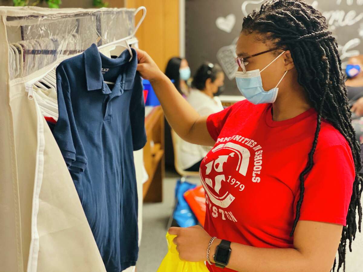 Billionaire philanthropist MacKenzie Scott donates $13 million to ...