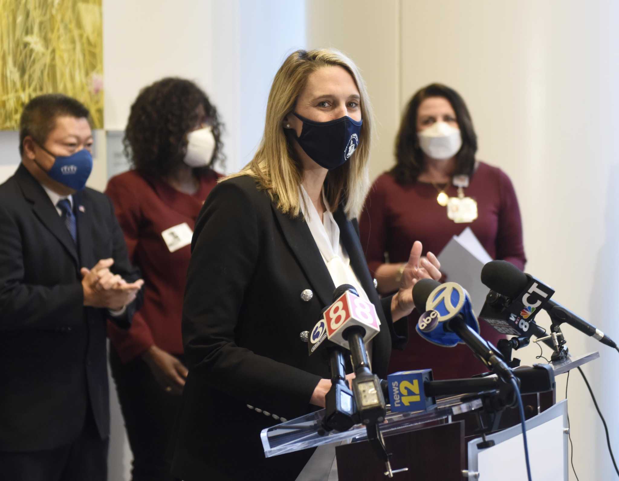 Stamford Mayor Caroline Simmons returns after son’s birth