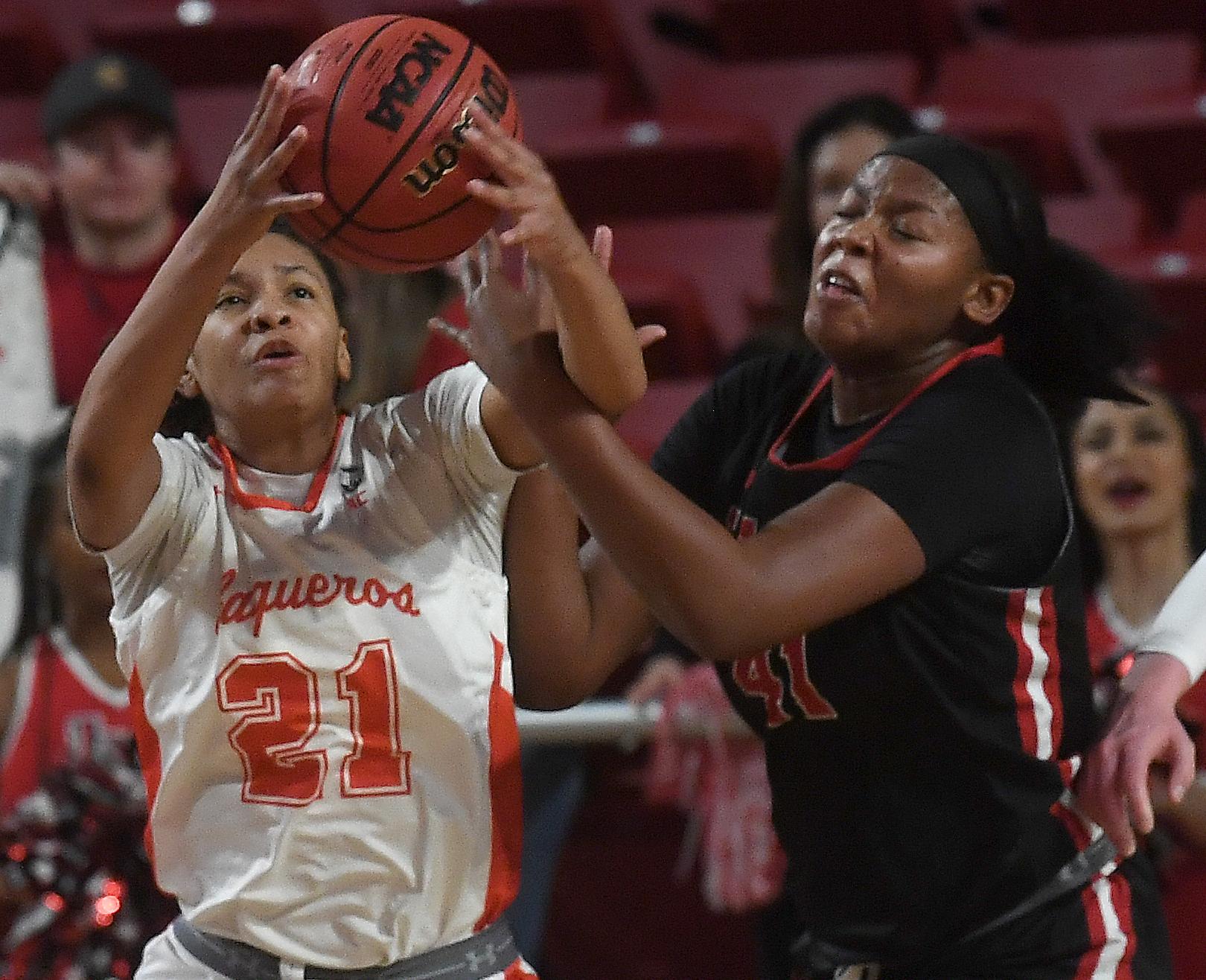 Davis sparks LU late in win over UTRGV