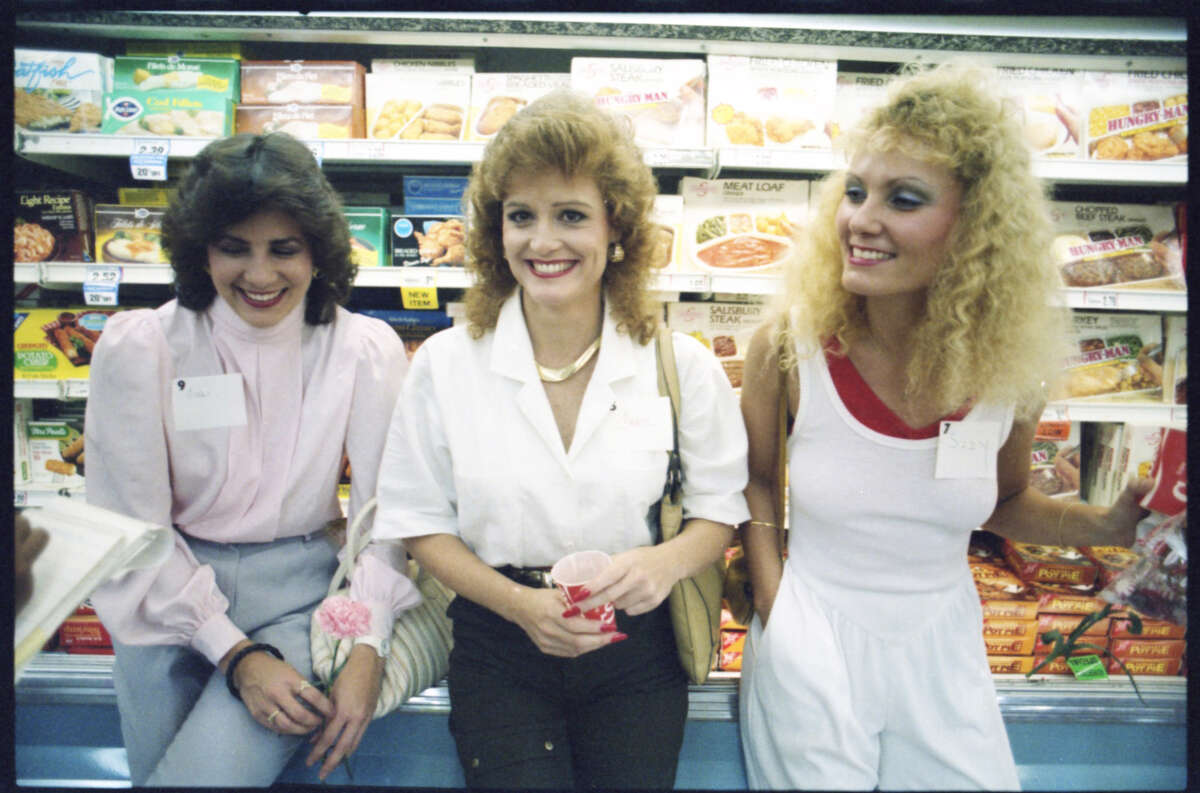In 1986, Houston's Rice Food Market held a singles night in grocery aisles