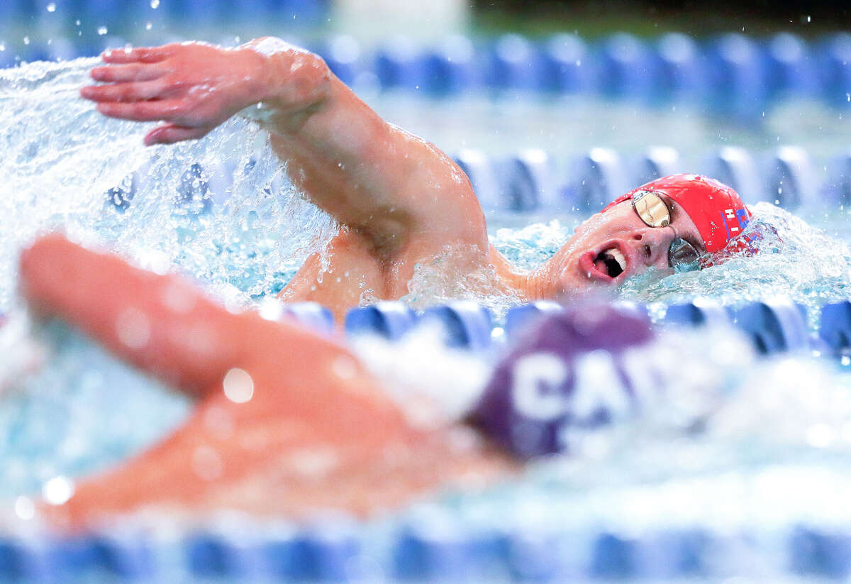 The Woodlands wows the crowd with sweep of Region IV championships