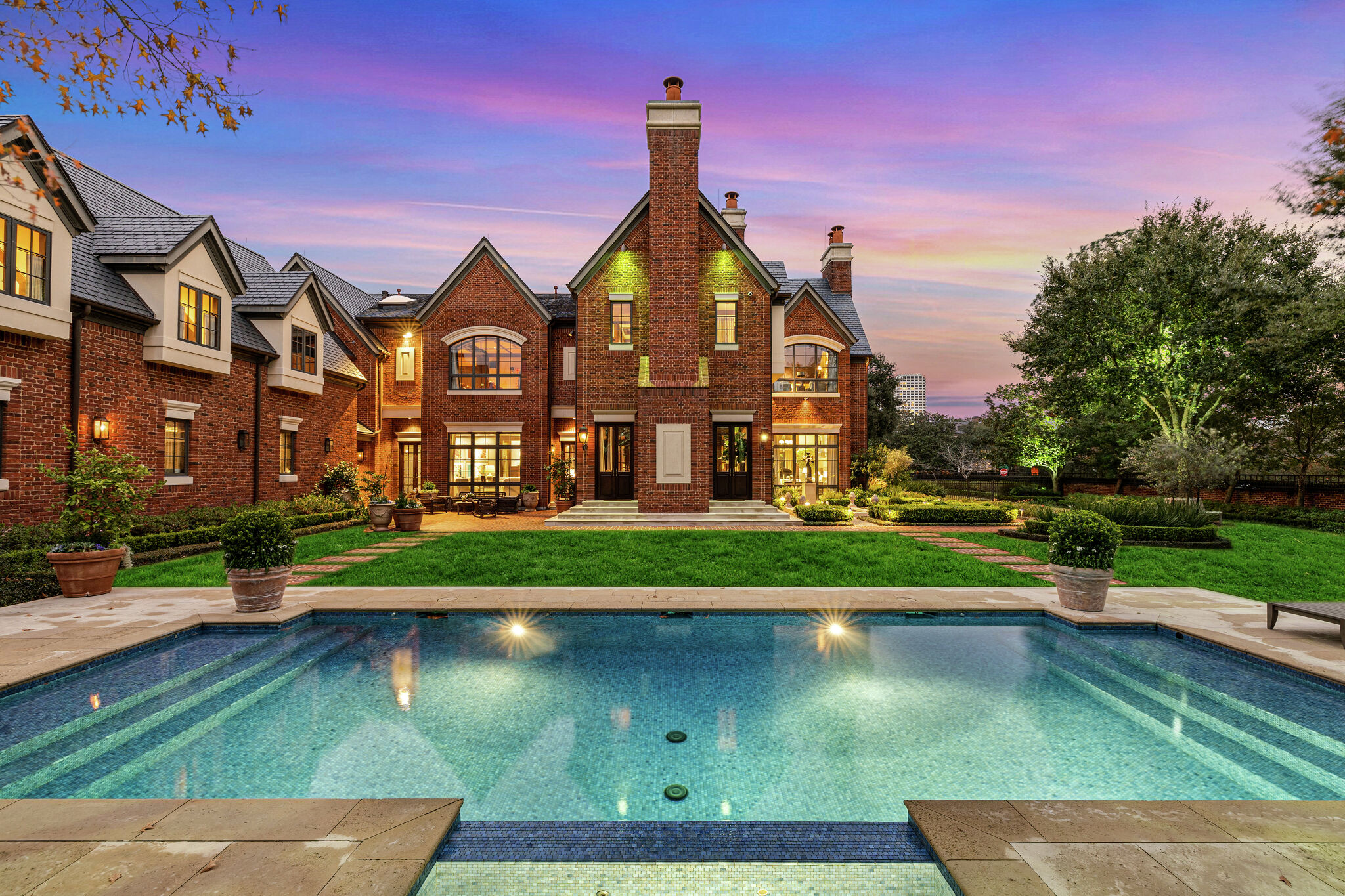 Former mayoral candidate Tony Buzbee accepting Bitcoin for $27.5M River ...