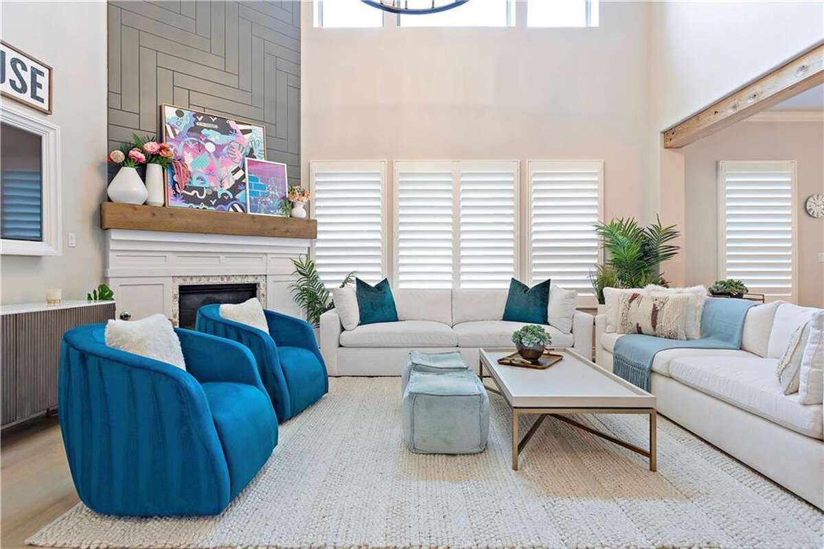 'Twilight' star sells 2 Austin-area homes, one bought from DIY ...