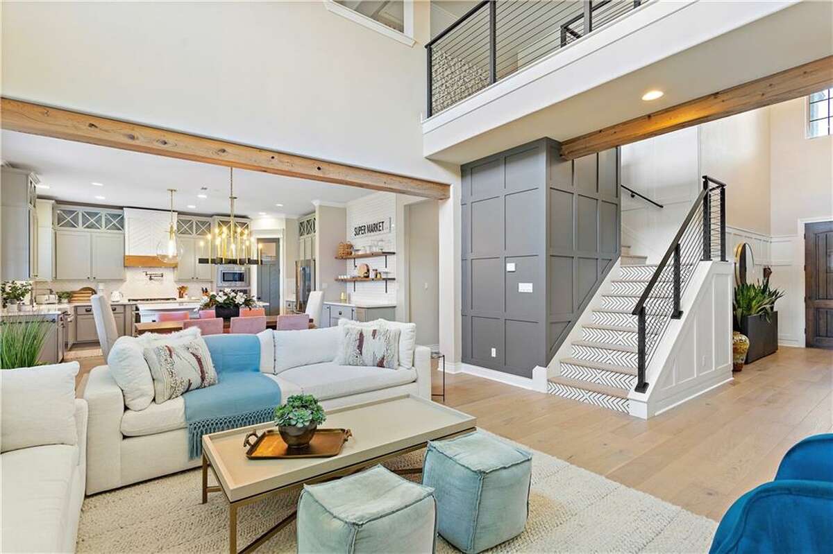 'Twilight' star sells 2 Austin-area homes, one bought from DIY ...