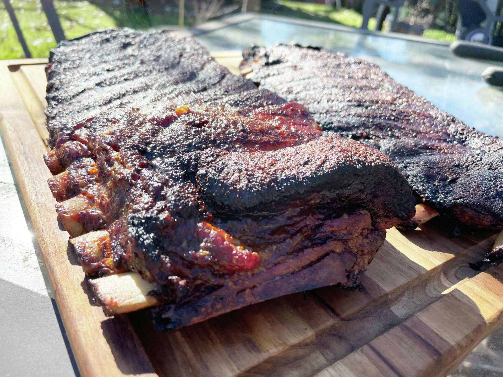 The 3-2-1 method of cooking pork spare ribs is wrong. The best way to ...