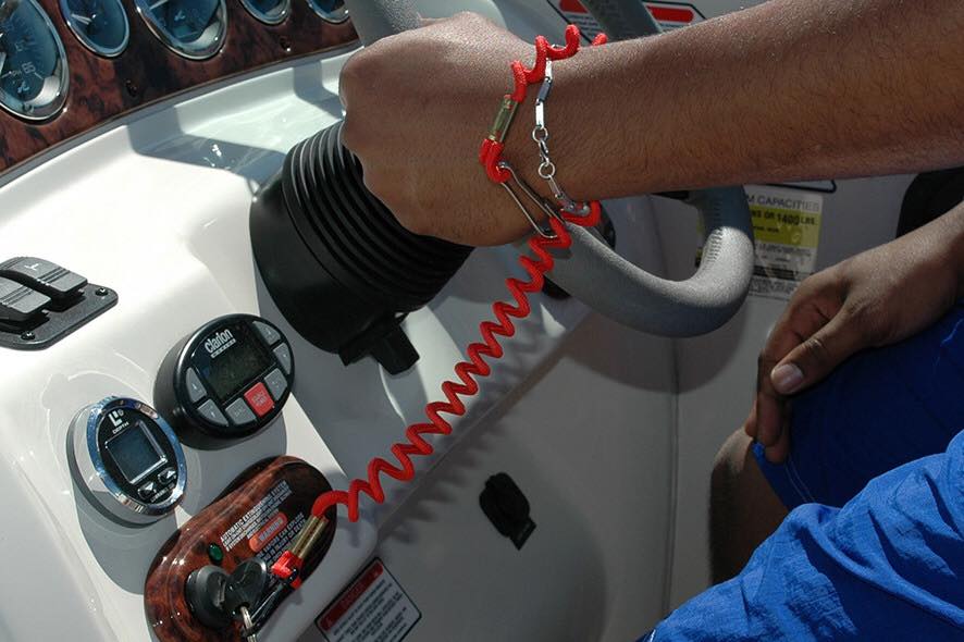 Fishermen rescue man who fell overboard in Texas coast