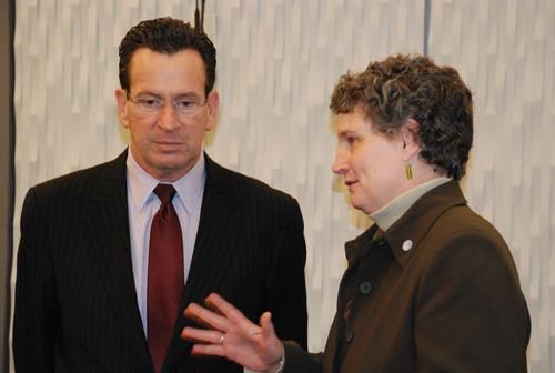 Sen. Beth Bye joins ribbon cutting of UConn Stem Cell Center