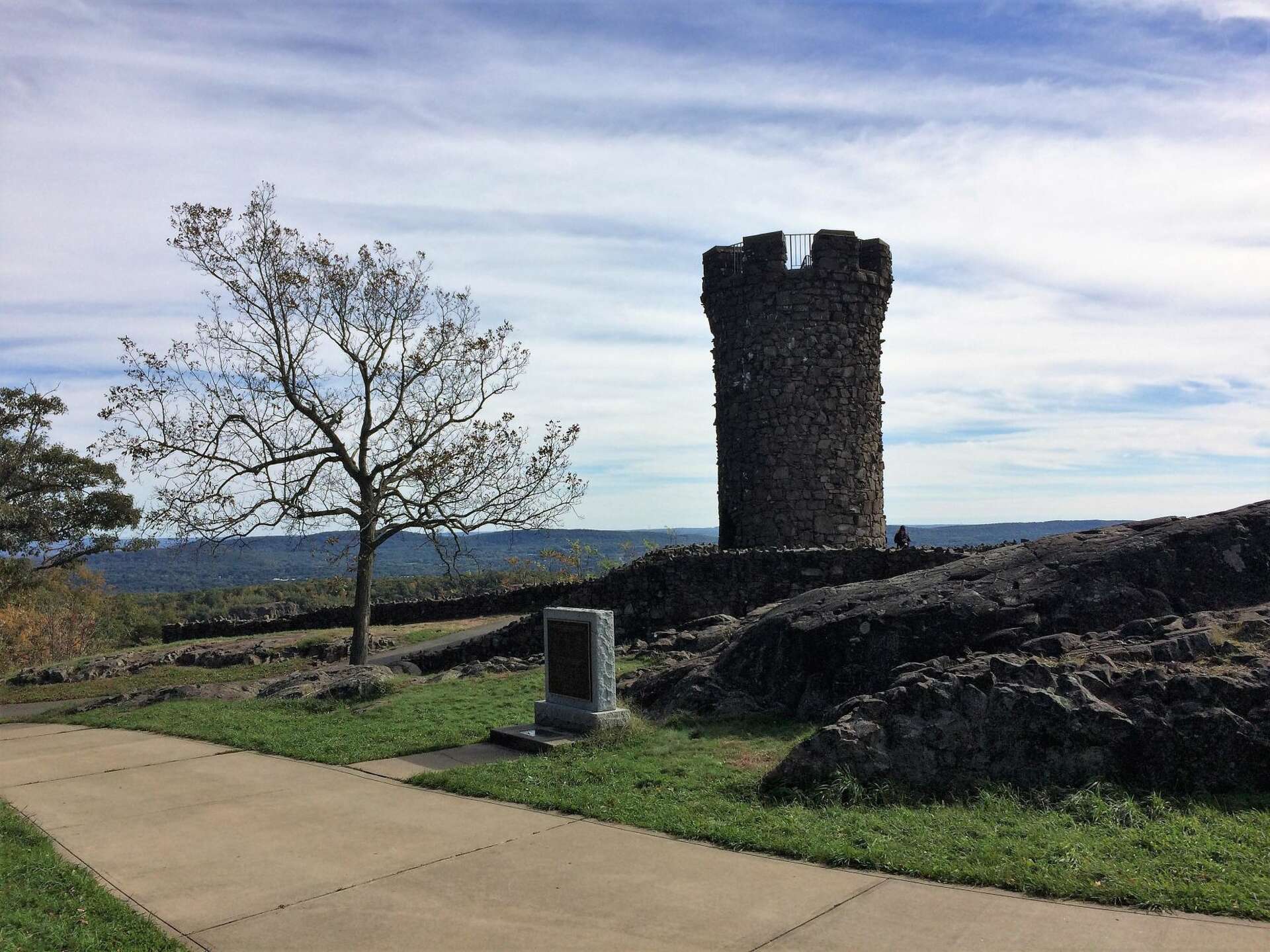 Meriden to host hike and solar eclipse viewing party at Castle Craig