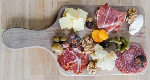 Farm-To-Table Hotspot Opens New Location in Woodbury