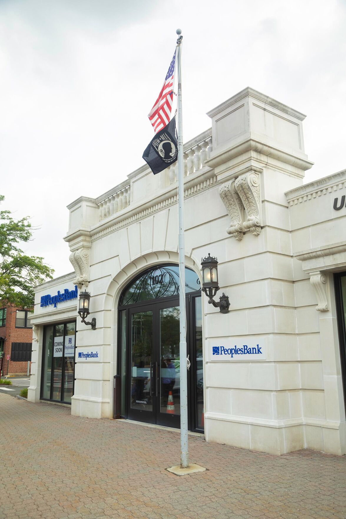 Merger of two Massachusetts banks could benefit Connecticut consumers