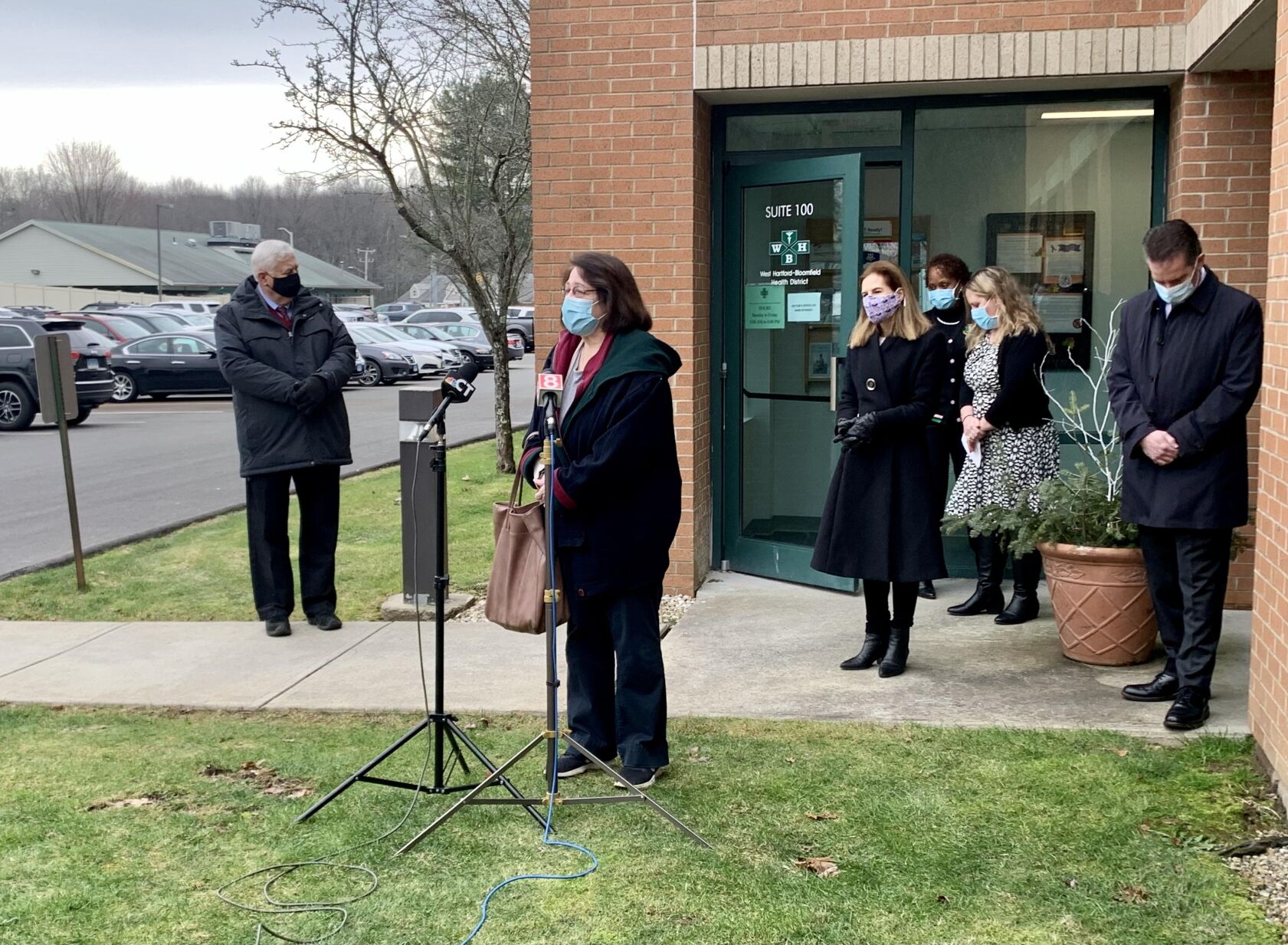 West Hartford issues indoor mask advisory for everyone