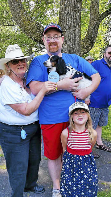 Pets get their own parade in Litchfield Historical Society event