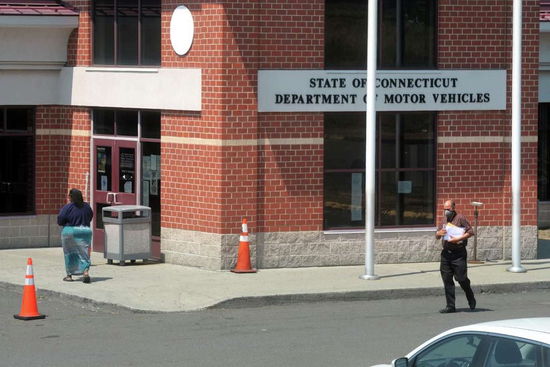 Connecticut DMV reporting statewide service outage, officials say