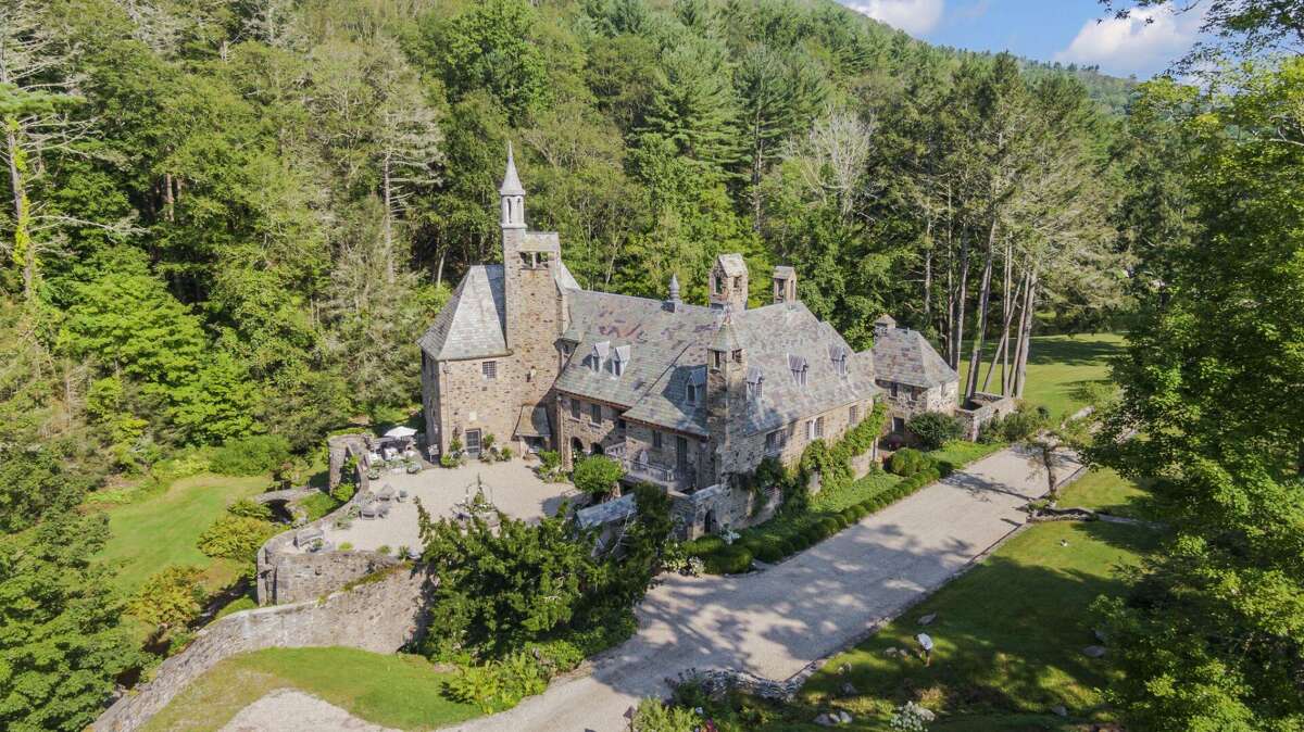 Cornwall Castle once home to New York socialite listed for $6.5M