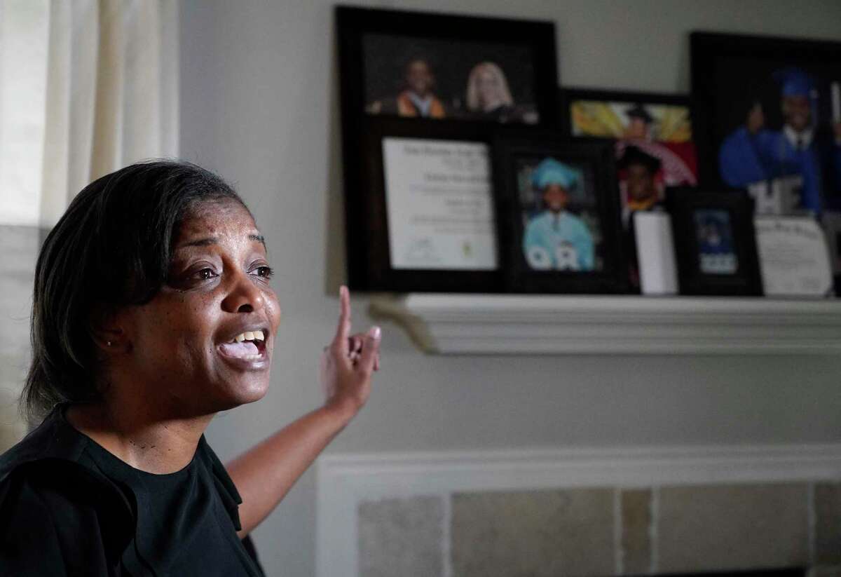 Charion Lockett's family was unaware of police warrant before Monday ...