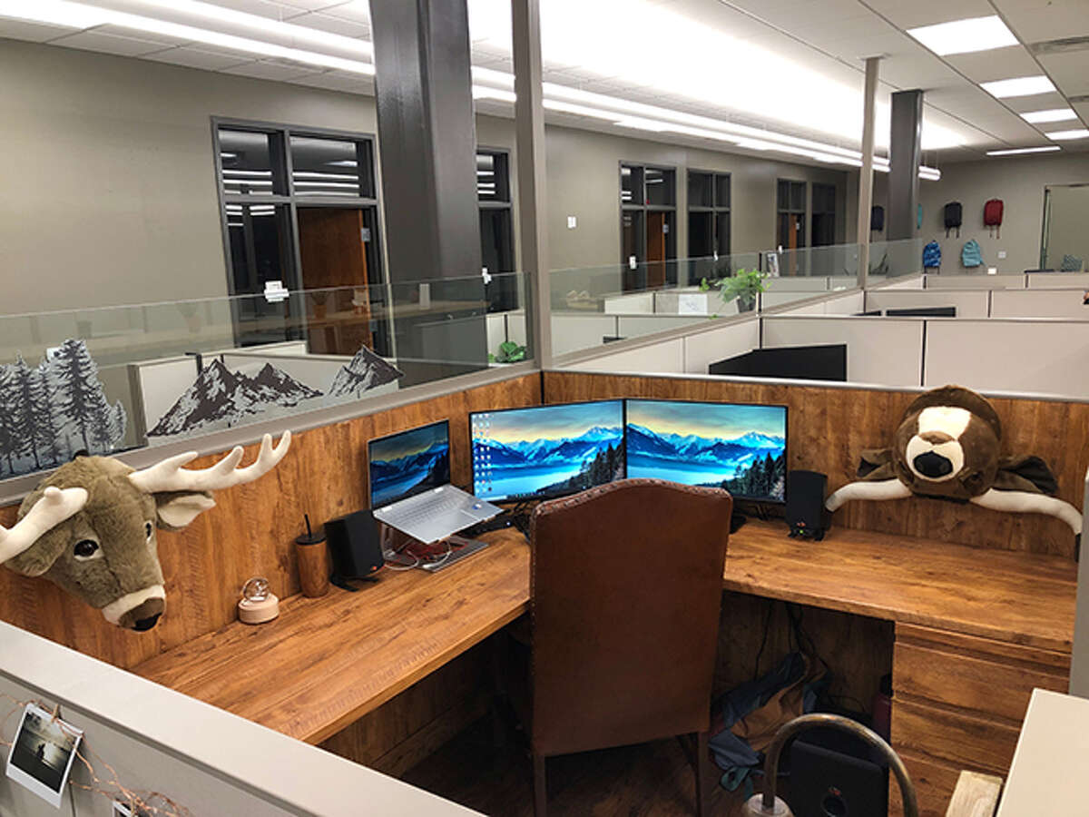 Turning a cubicle into a cabin