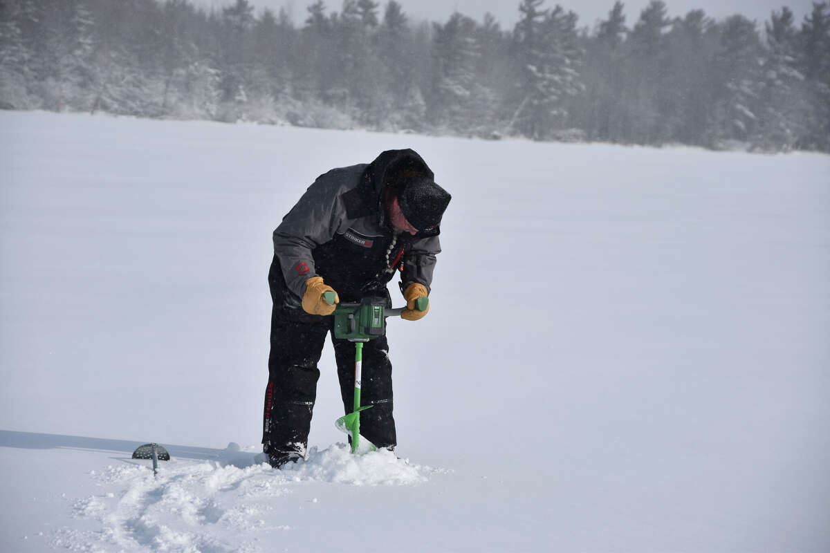 Video: Manistee, Benzie County ice fishing contest draws hundreds to ...