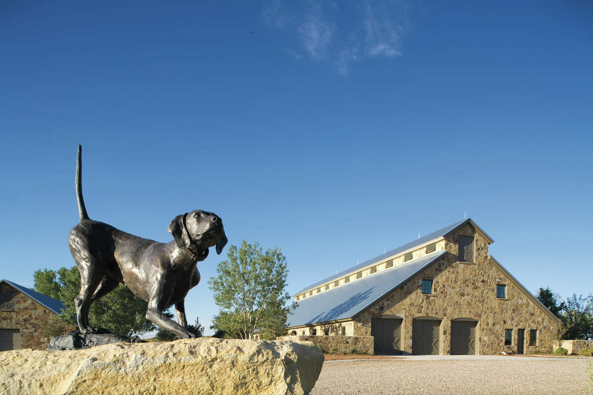 Texas oil baron's 65-acre ranch up for $170M, has links, pub, skeet range