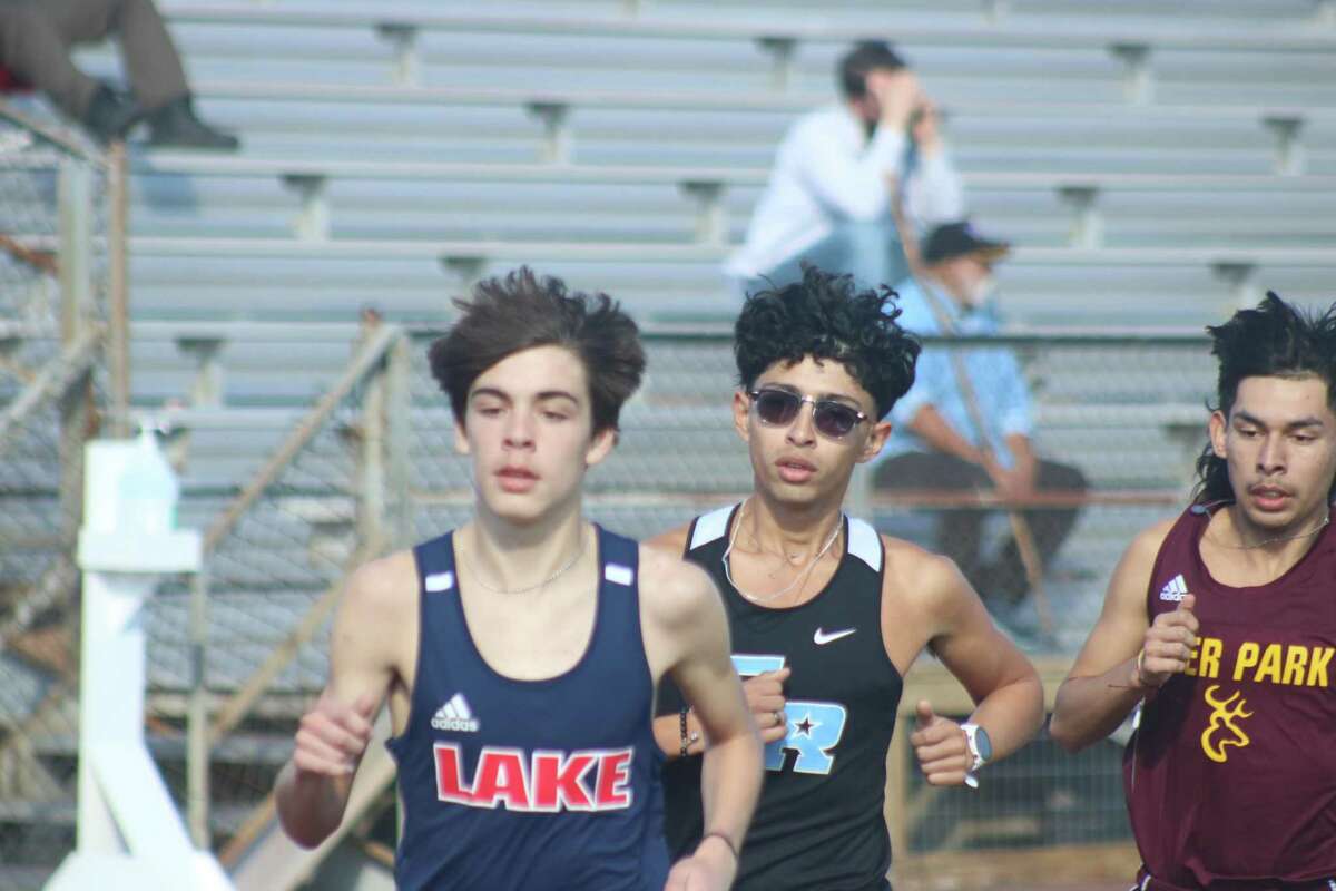 Clear Lake boys track team cruises to Brown Relays championship