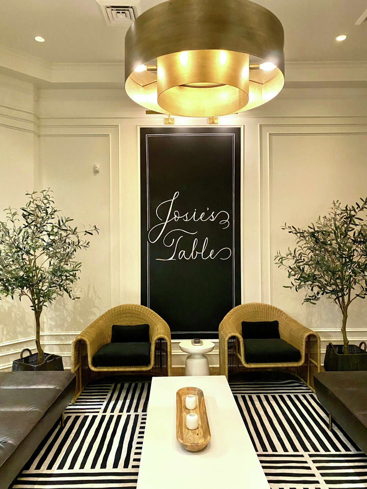 Restaurant Review: Josie’s Table in Stuyvesant Plaza