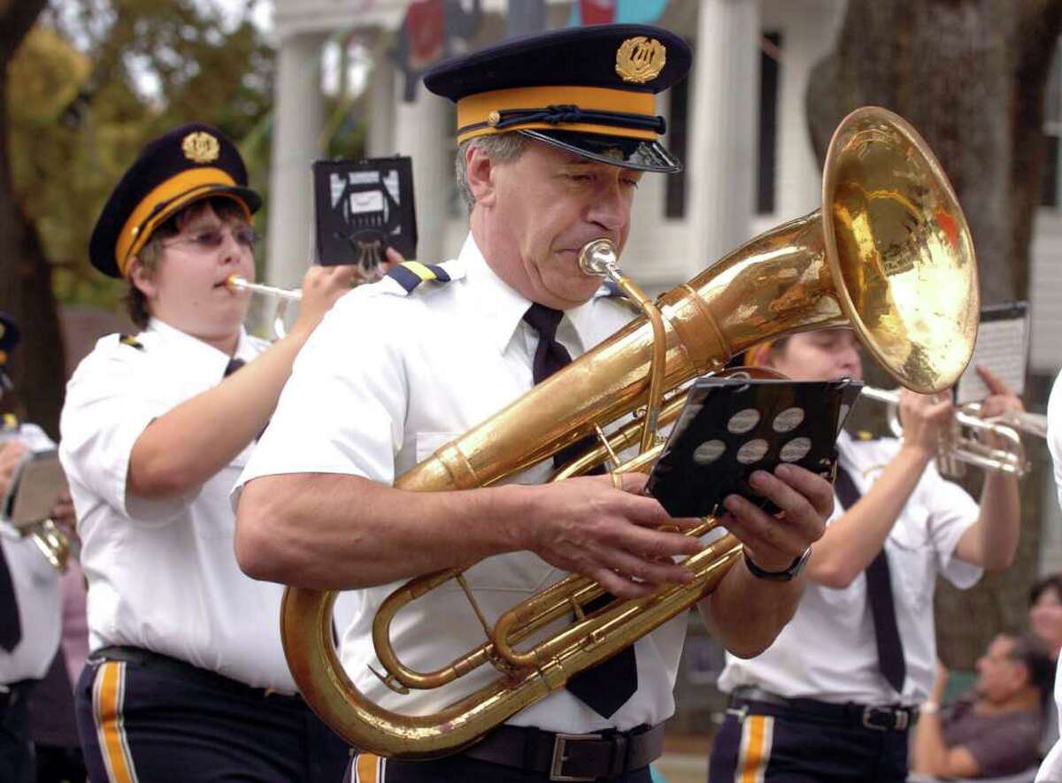 Barnum birthday bash big in Bethel