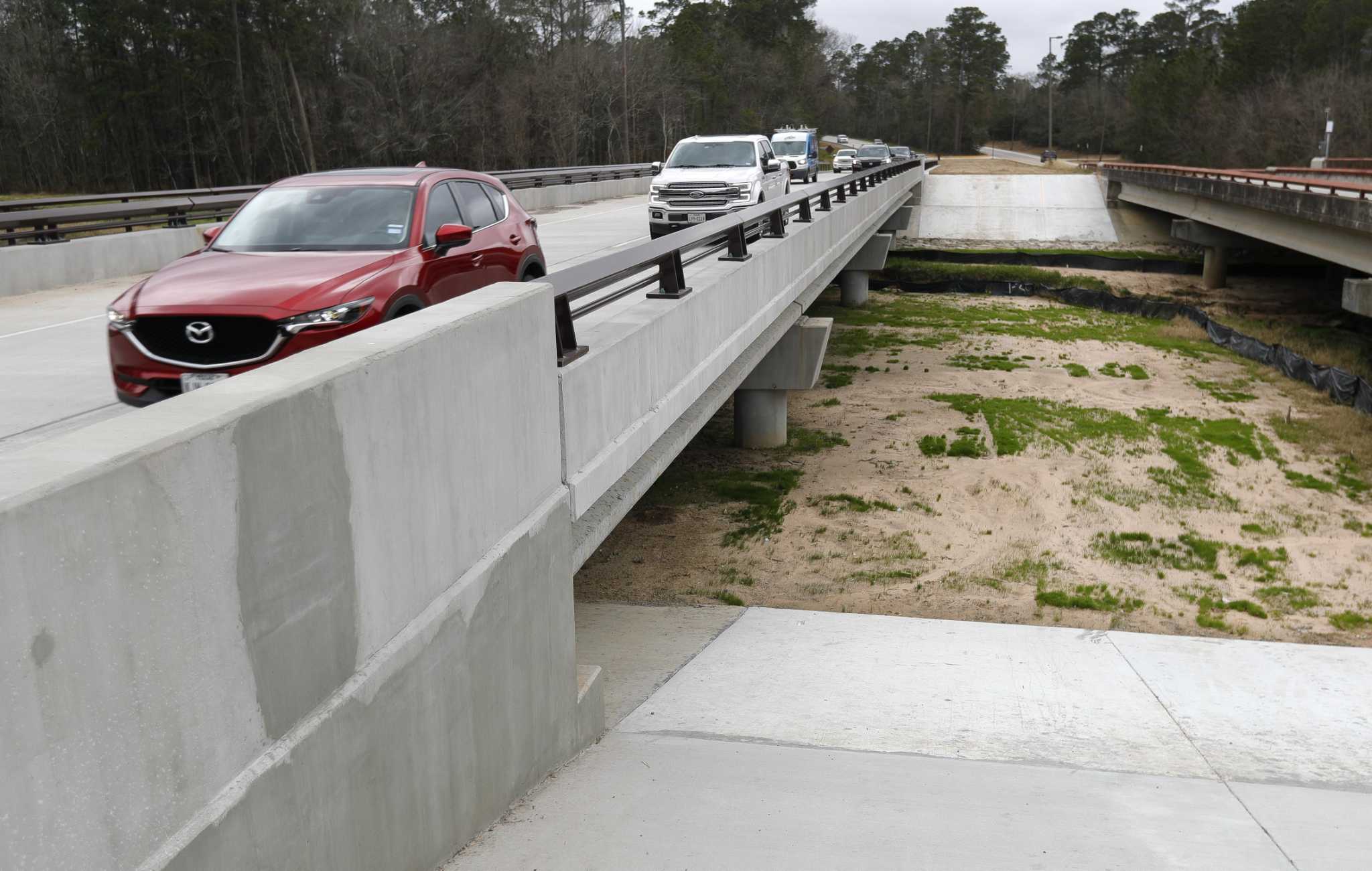 New Kuykendahl bridge open in The Woodlands