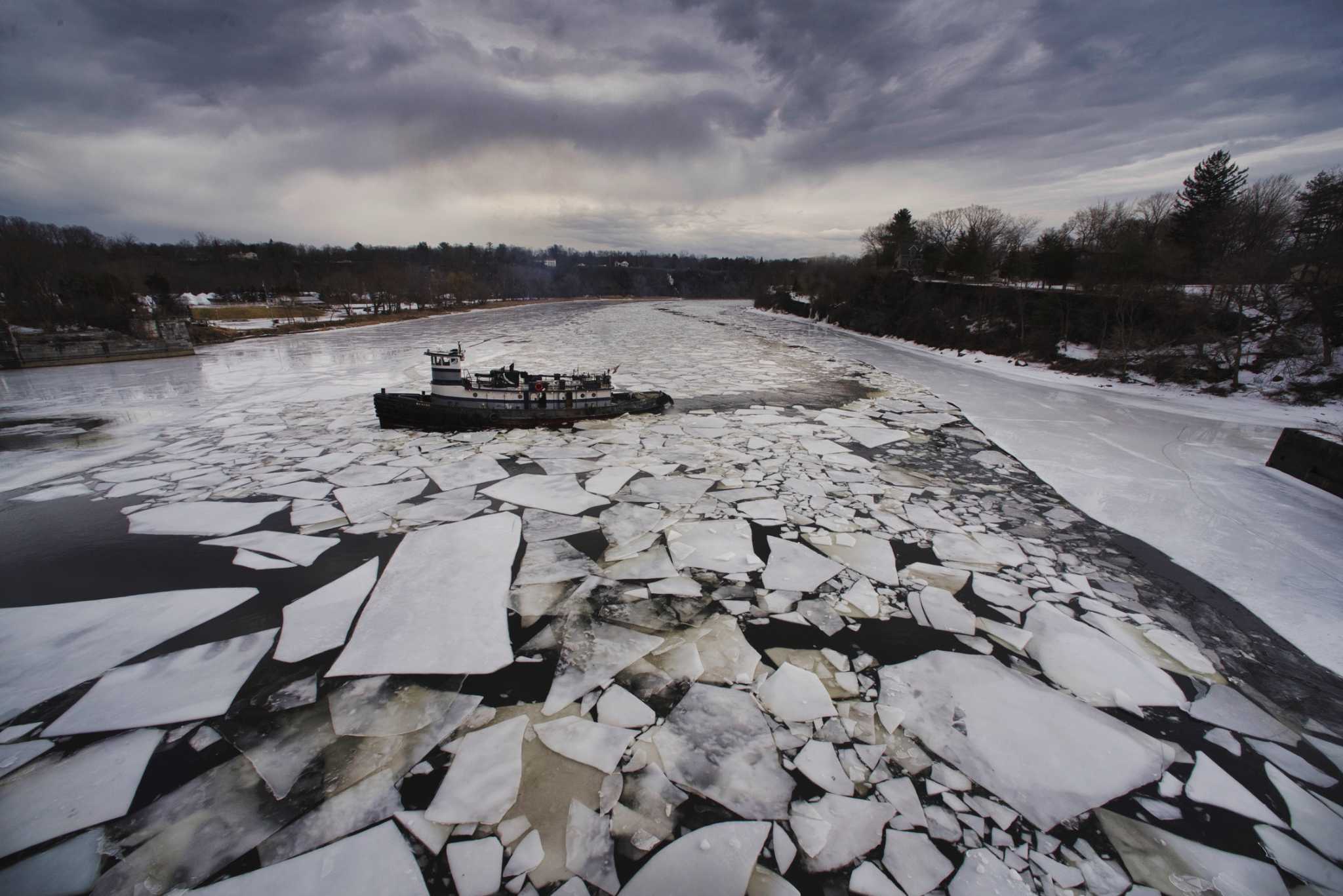 Rough days: Strong wind, flooding, 7 inches of snow on Friday all eyed ...