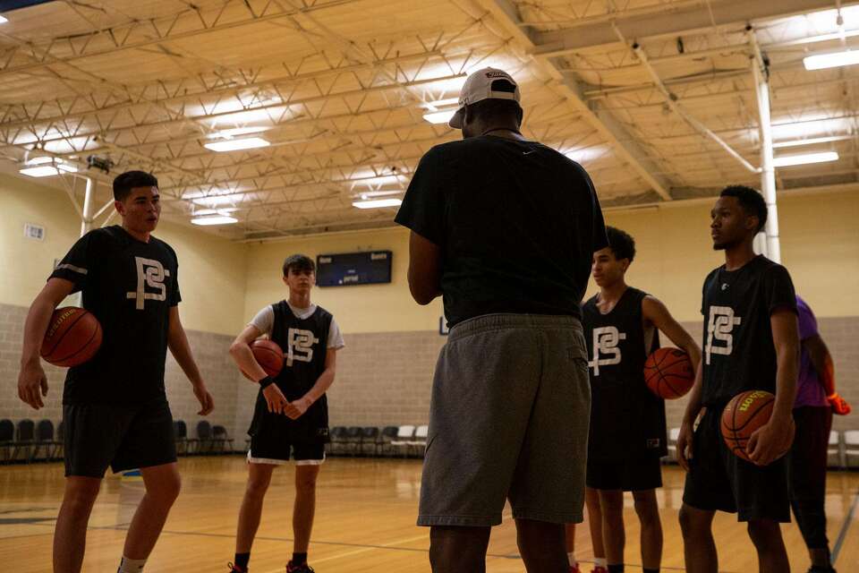 San Antonio youth basketball program Nike ProSkills gets help from former Spurs player Devin ...
