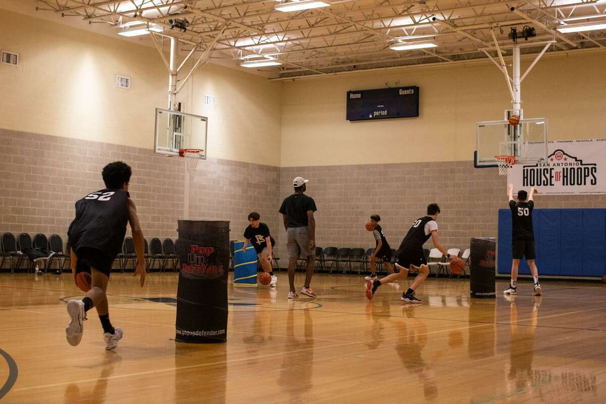 San Antonio youth basketball program Nike ProSkills gets help from ...