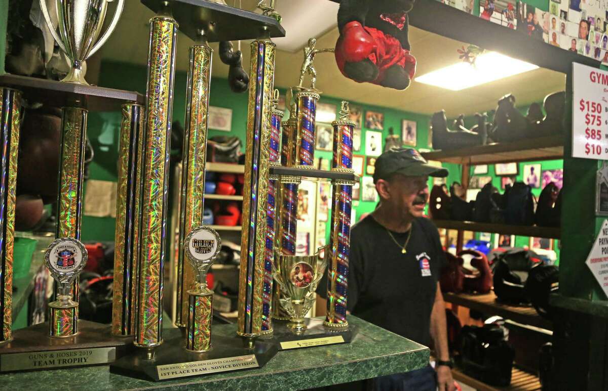 Sam Randazzo’s touch benefits local Golden Gloves boxing tournament