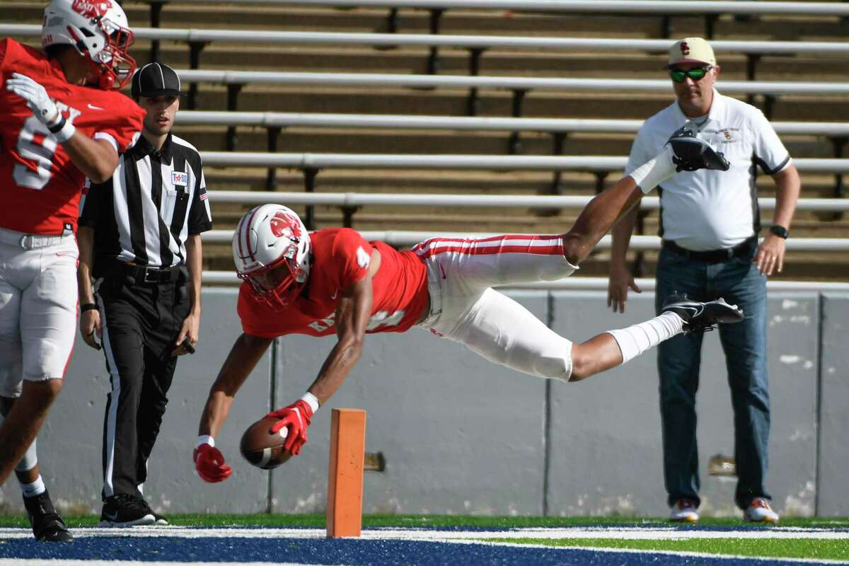 Katy ISD lands 16 on TXSWA all-state football team