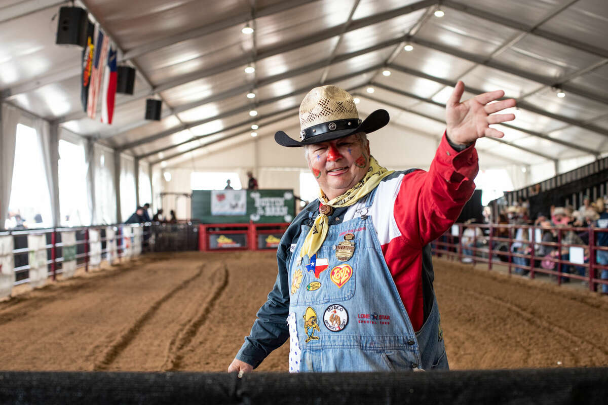 Proud parents crowd Bustin’ in the Barn event at San Antonio Stock Show ...