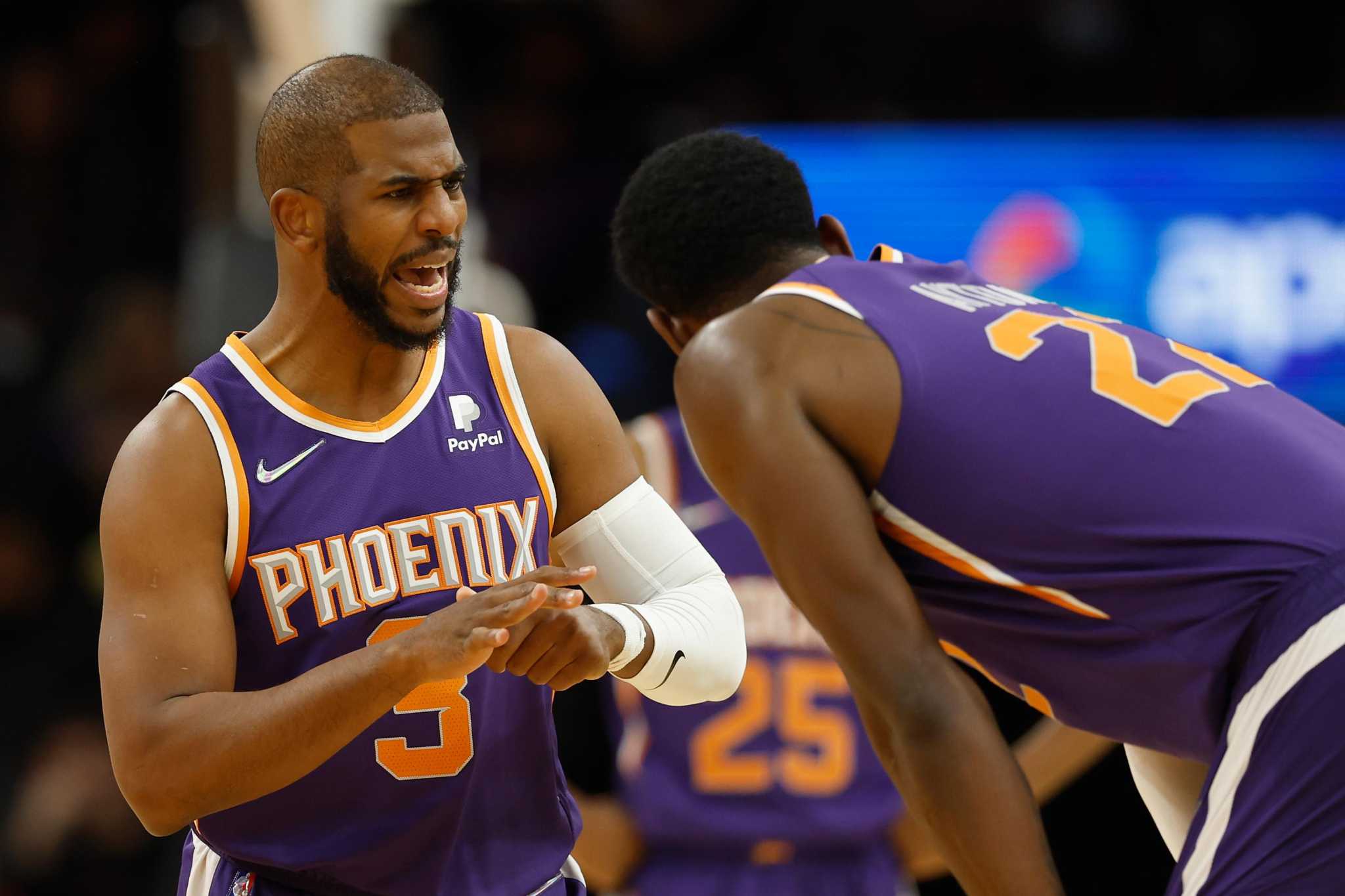 Suns’ Chris Paul out at least 6 weeks with fractured thumb