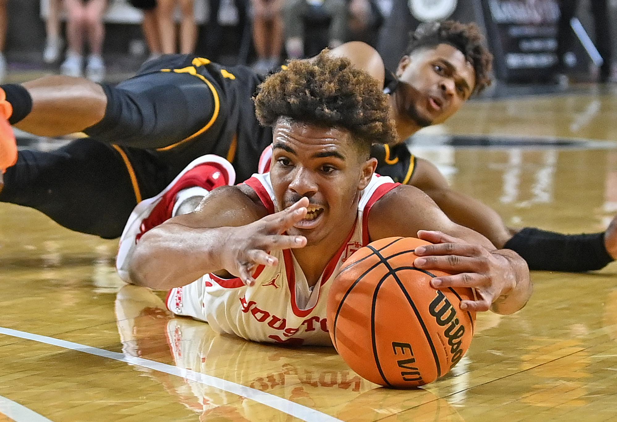 UH knows every ‘hustle play’ can mean the difference between winning ...