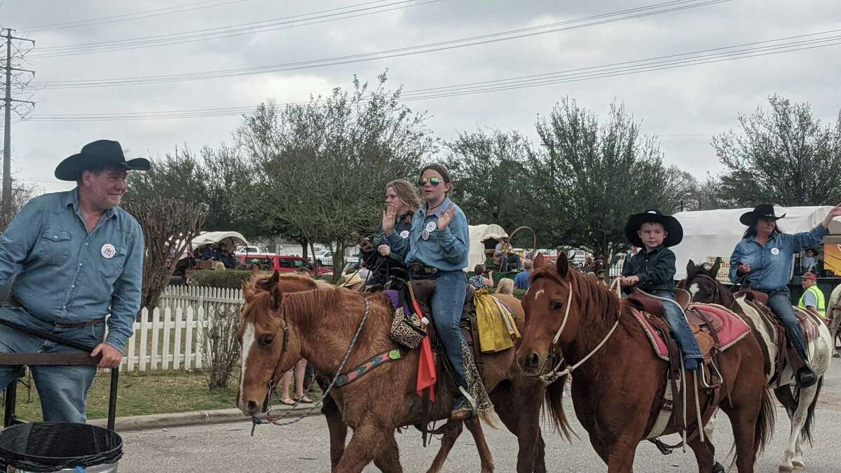 Sam Houston Trail Riders welcomed in Tomball on way to Houston Rodeo