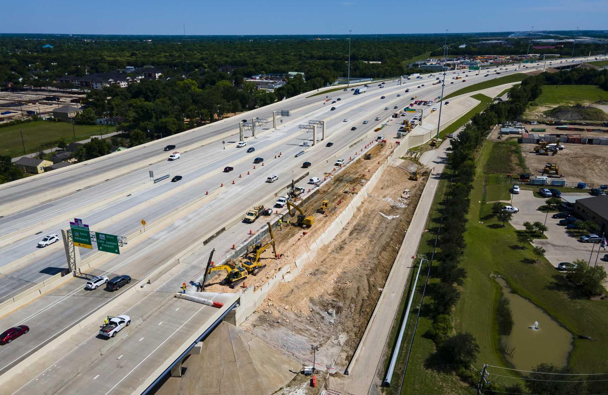 Texas 288 commuters could pay $22 per day in tolls. Many prefer to sit ...