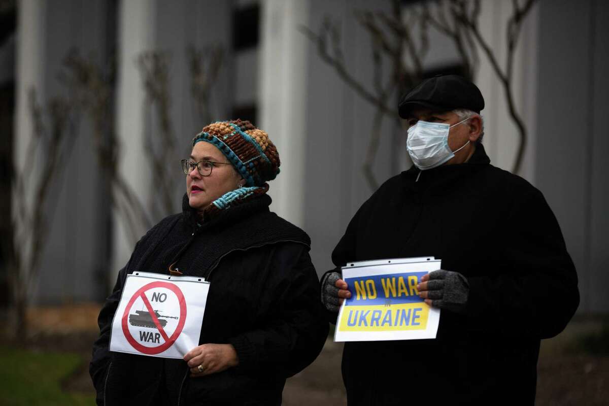 Houston Ukrainians monitor news, fear for friends and family following ...