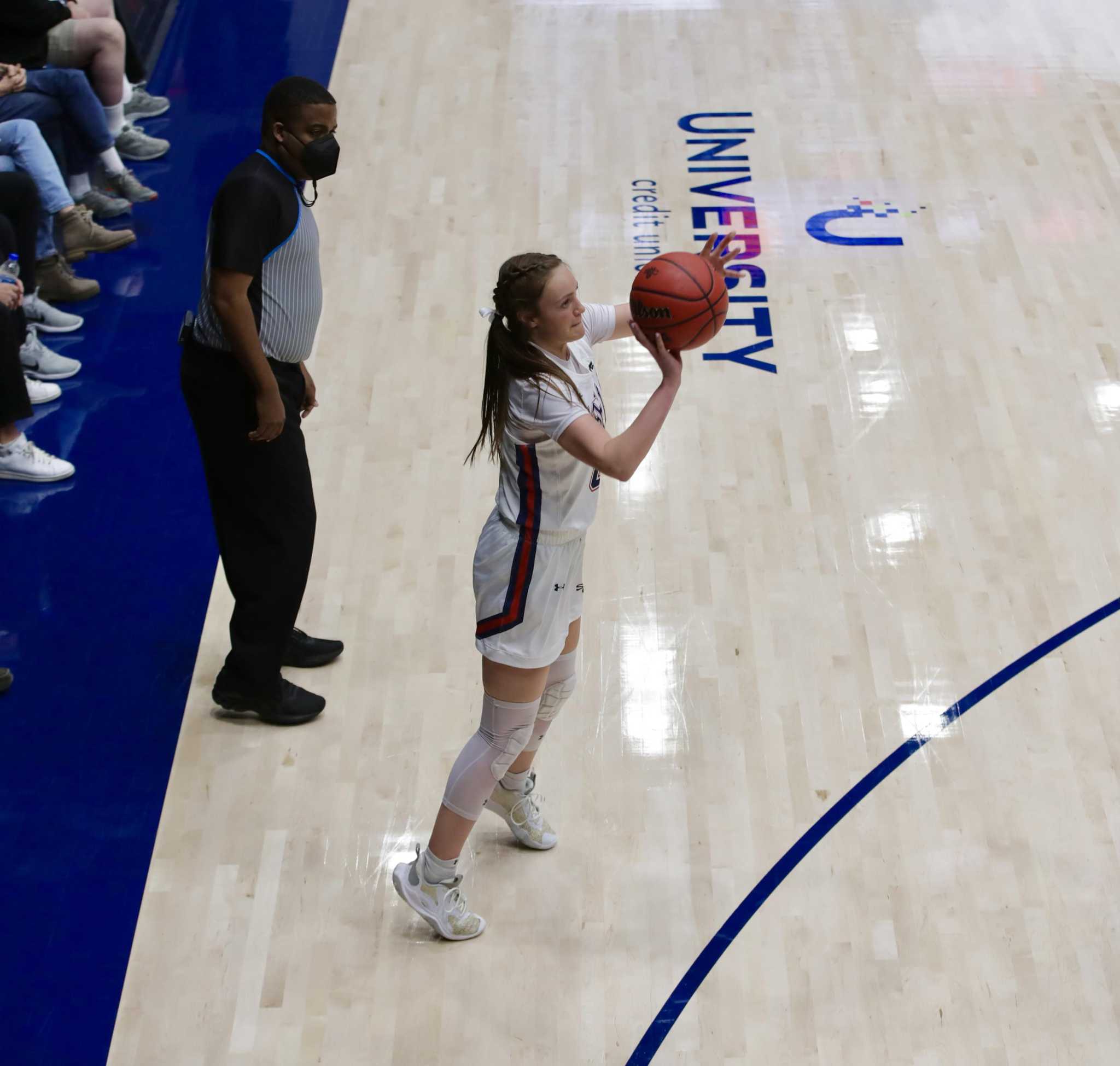 College basketball: St. Mary’s Wedin sets WCC 3-point record