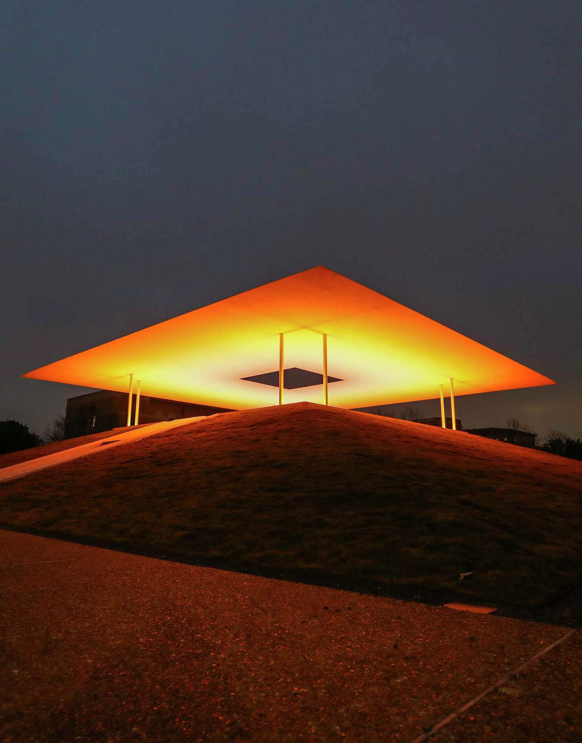 James Turrell's Skyspace at Rice turns 10. The woman who funded his $5 ...