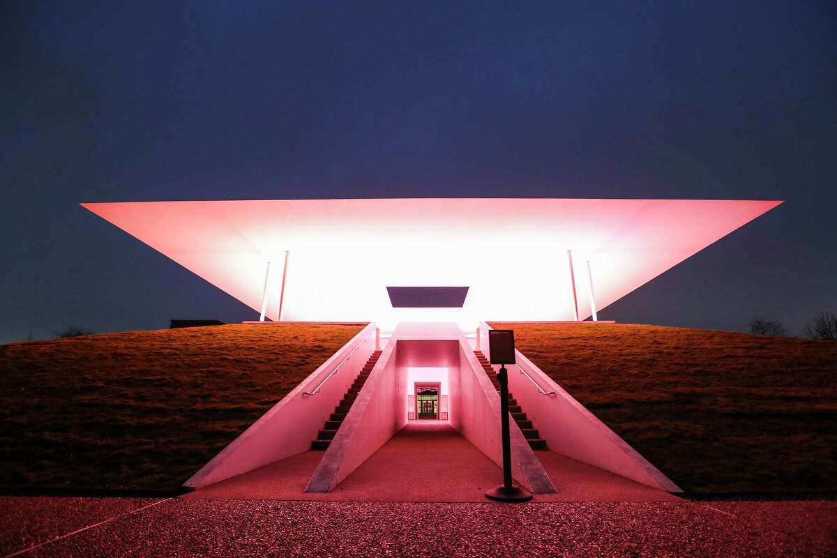 James Turrell's Skyspace at Rice turns 10. The woman who funded his $5 ...