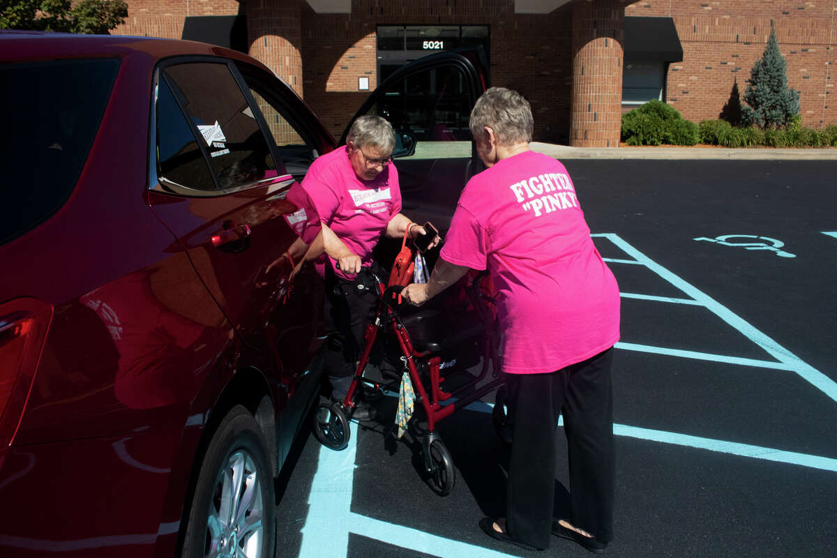 Twins, 77, fight Parkinson's through Rock Steady Boxing in Midland