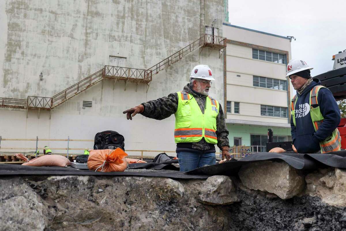Archaeologist wants to see more digs, clues revealed about San Antonio ...