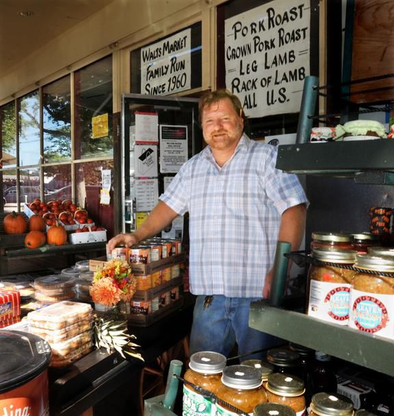 Walt's turns 50: Small town grocer is a landmark in Old Saybrook