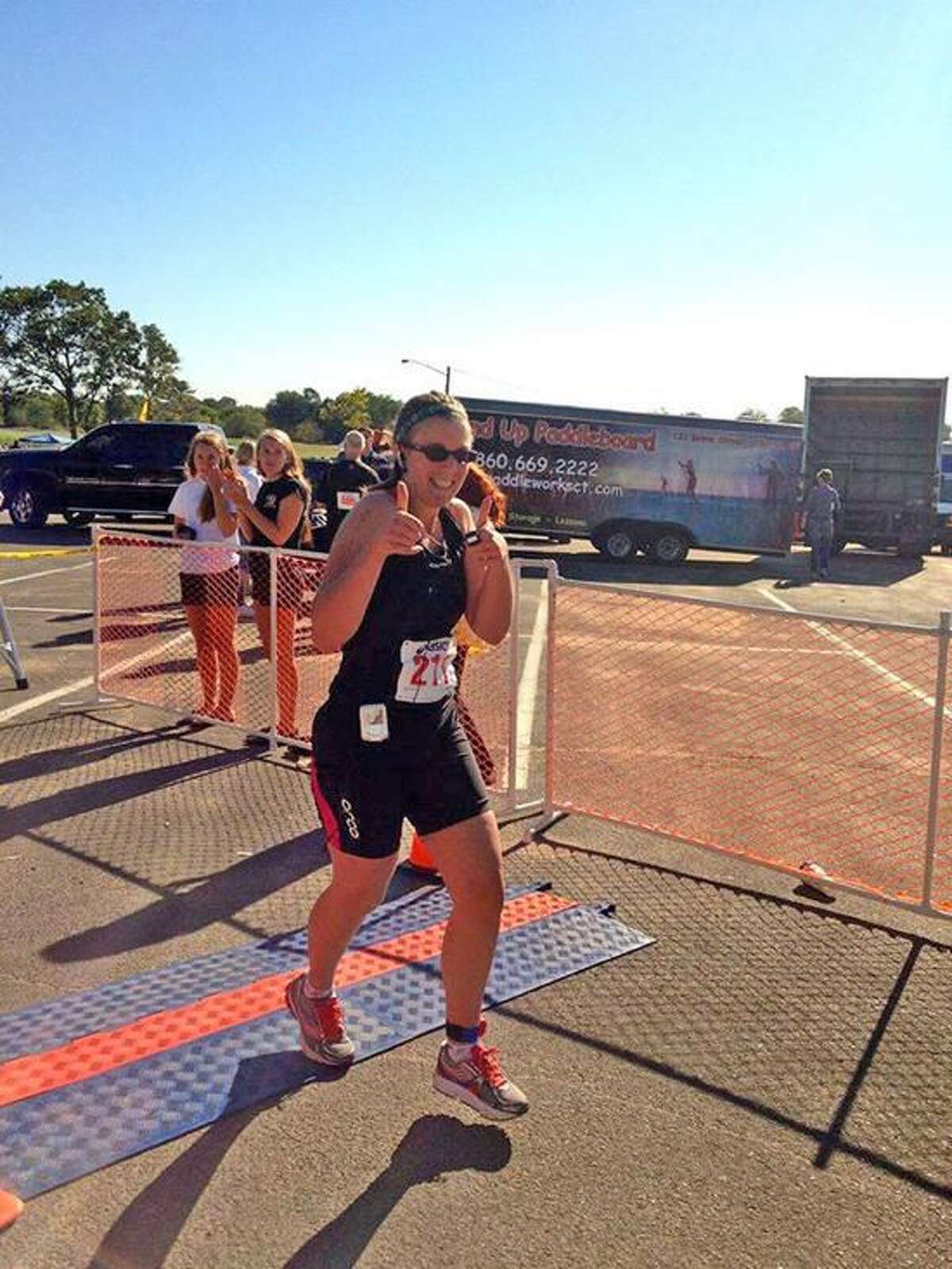 Community rallies for pregnant firefighter with ALS, and for ‘Peanut ...