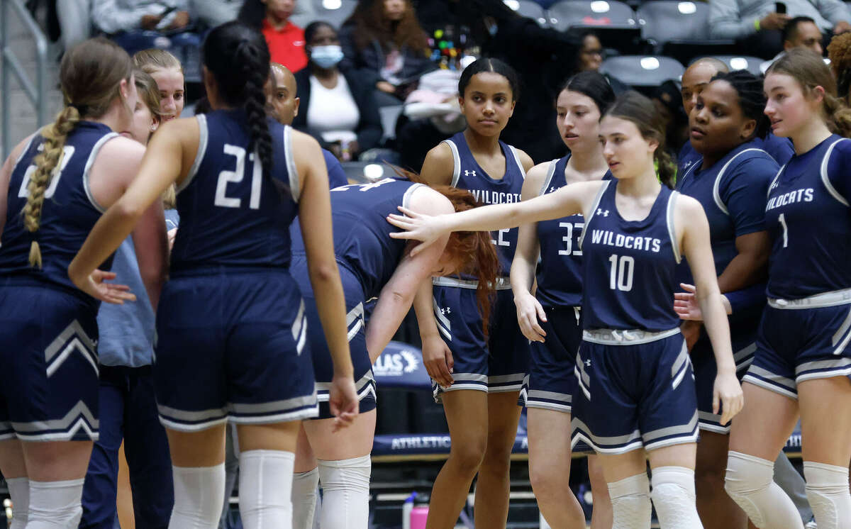 DeSoto rolls past Tomball Memorial and into regional championship