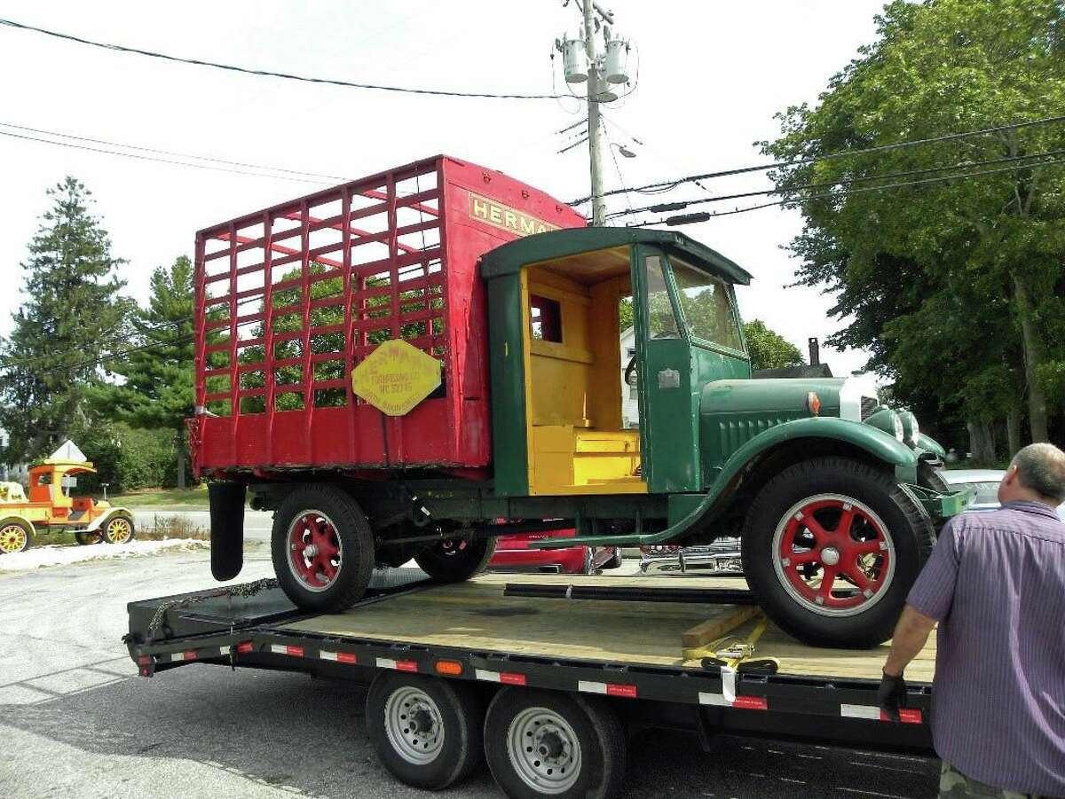 Rare White Truck arrives at Vintage Motorcars in Westbrook