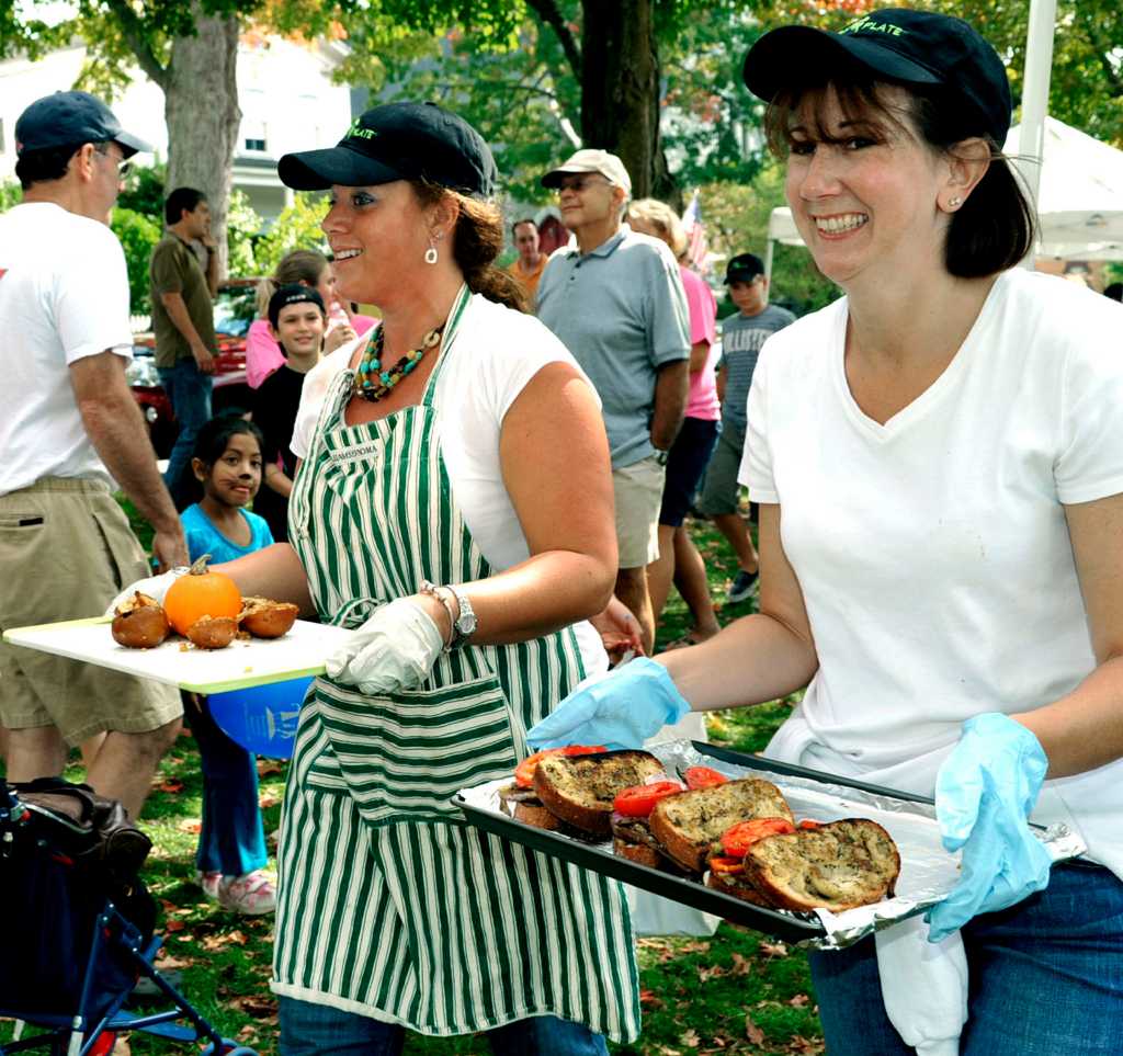 Celebrity Cook-off sizzles at Local Foods Festival