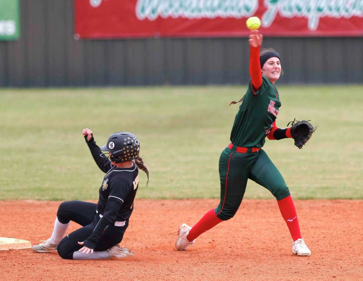 Softball roundup: The Woodlands wraps tourney with win over Klein Oak