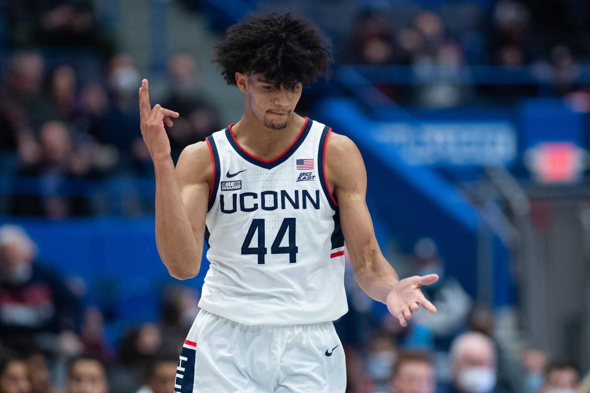 No. 21 UConn men’s basketball team looks to end busy February on a ...