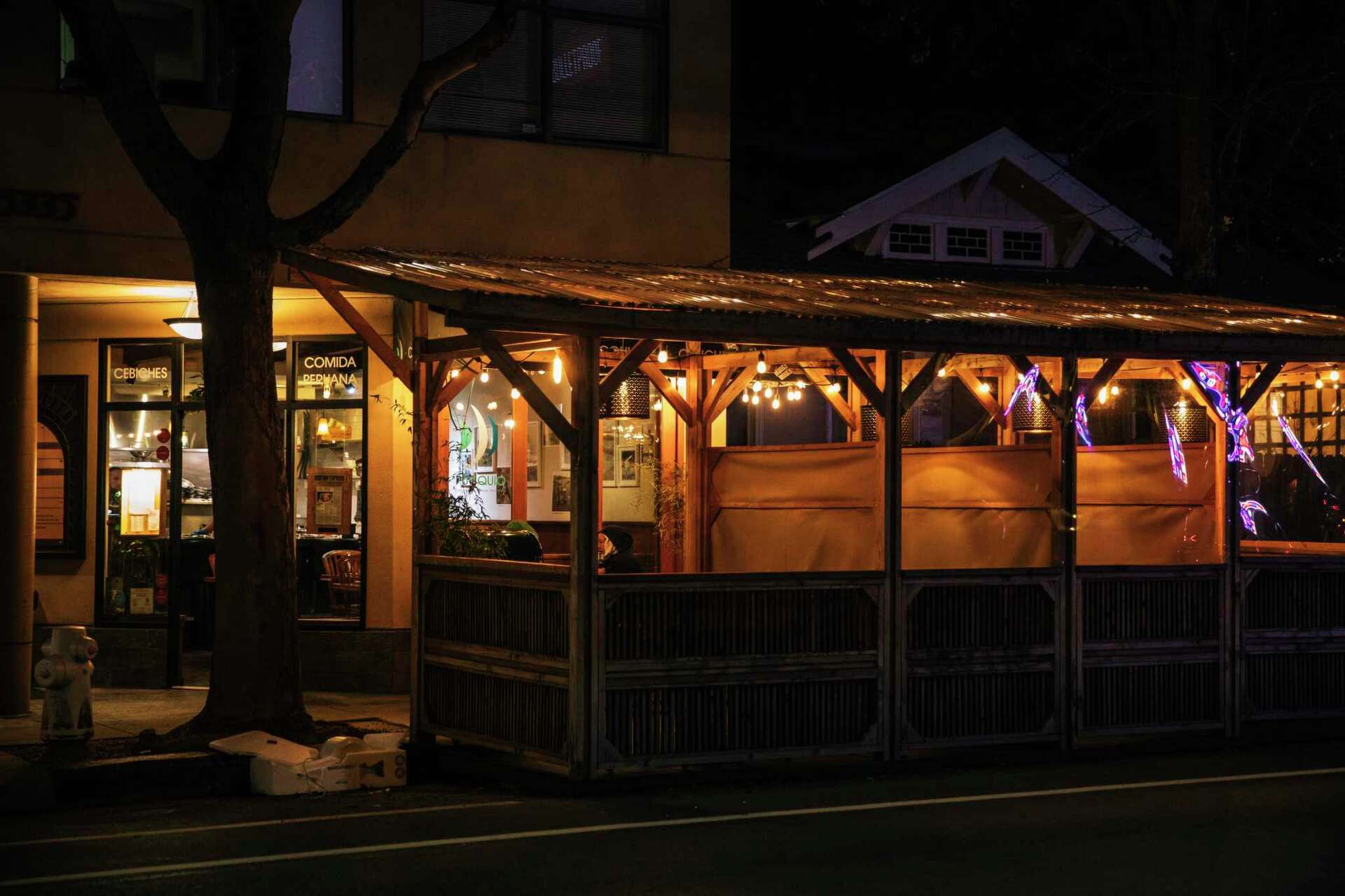Oakland just made outdoor restaurant parklets and sidewalk cafes permanent